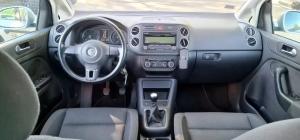 Pelēks Volkswagen Golf Plus 2010 Valmiera, ar dzinēja tilpumu 1.60 L un nobraukumu 242 tūkst. km par 4300 €, foto 10 vietnē AUTOMOTO.COM.LV