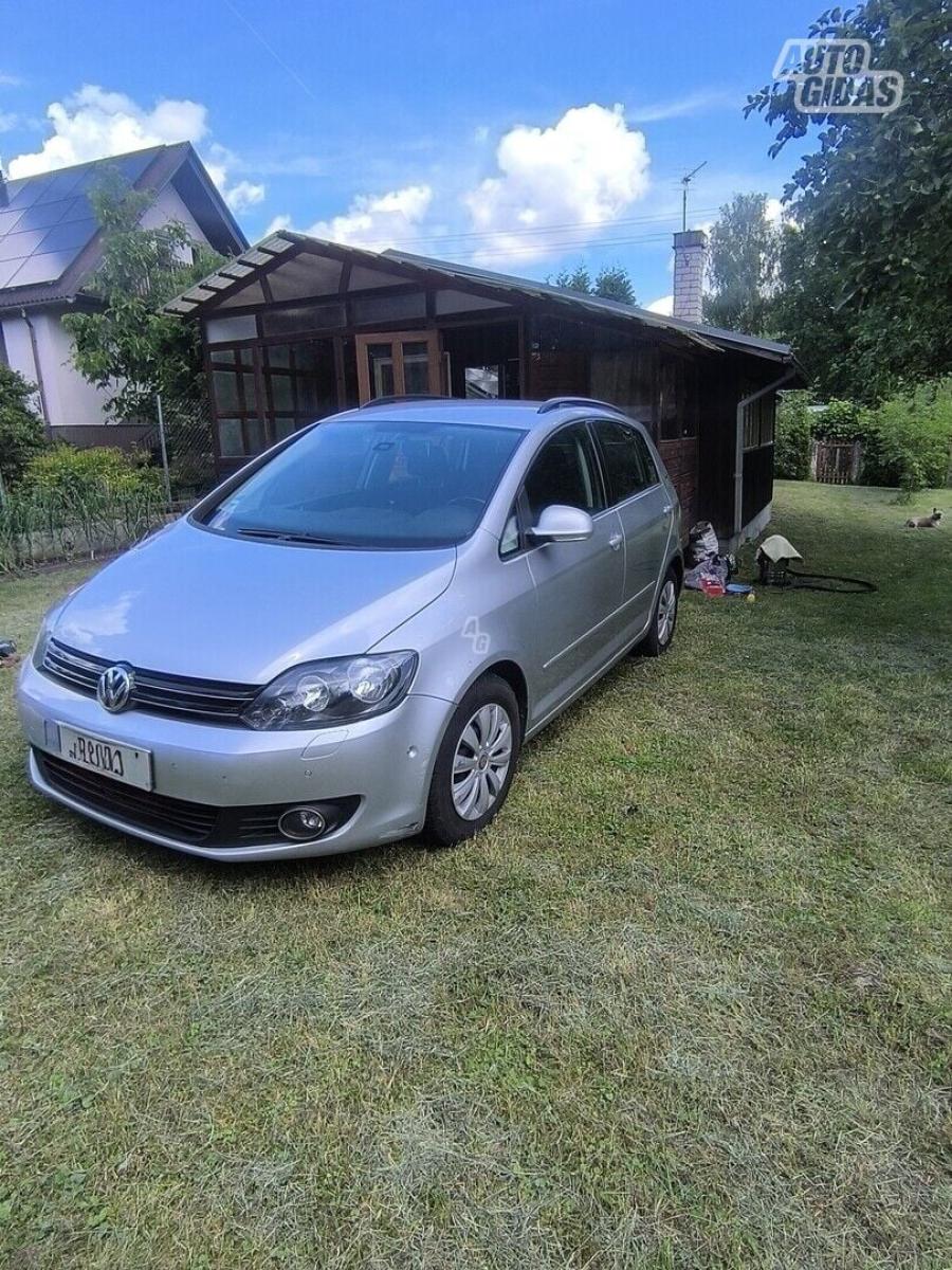 Grey Volkswagen Golf Plus 2010 in Kaunas, with an engine capacity of 1.60 L and mileage of 262 thousand km for 5000 €, photo 1 on AUTOMOTO.COM.LV