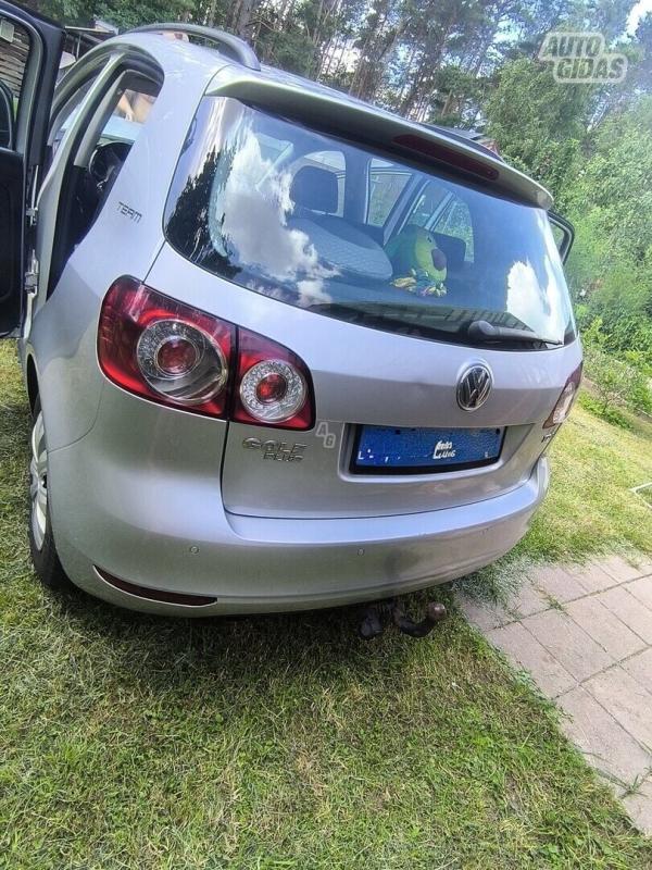 Pelēks Volkswagen Golf Plus 2010 Kauņa, ar dzinēja tilpumu 1.60 L un nobraukumu 262 tūkst. km par 5000 €, foto 8 vietnē AUTOMOTO.COM.LV