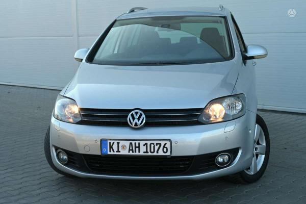 Grey Volkswagen Golf Plus 2010 in Kretinga, with an engine capacity of 1.60 L and mileage of 164 thousand km for 4550 €, photo 2 on AUTOMOTO.COM.LV