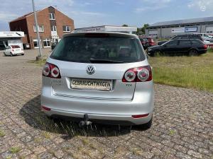 Pelēks Volkswagen Golf Plus 2010 Kauņa, ar dzinēja tilpumu 1.60 L un nobraukumu 255 tūkst. km par 4550 €, foto 6 vietnē AUTOMOTO.COM.LV