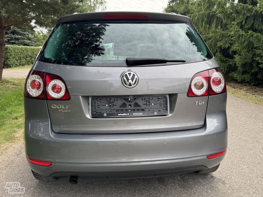 Pelēks Volkswagen Golf Plus 2010 Marijampole, ar dzinēja tilpumu 1.60 L un nobraukumu 280 tūkst. km par 3400 €, foto 7 vietnē AUTOMOTO.COM.LV