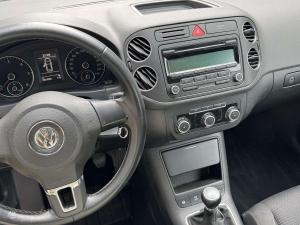 Grey Volkswagen Golf Plus 2010 in Marijampole, with an engine capacity of 1.60 L and mileage of 280 thousand km for 3300 €, photo 10 on AUTOMOTO.COM.LV