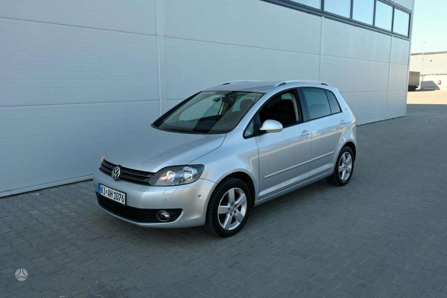 Grey Volkswagen Golf Plus 2010 in Kretinga, with an engine capacity of 1.60 L and mileage of 164 thousand km for 4099 €, photo 13 on AUTOMOTO.COM.LV