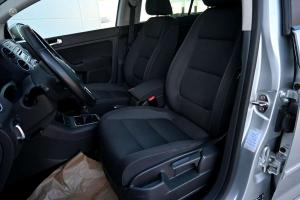 Grey Volkswagen Golf Plus 2010 in Kretinga, with an engine capacity of 1.60 L and mileage of 164 thousand km for 4099 €, photo 16 on AUTOMOTO.COM.LV
