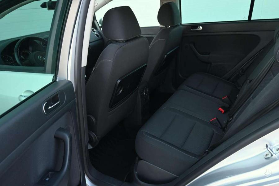 Grey Volkswagen Golf Plus 2010 in Kretinga, with an engine capacity of 1.60 L and mileage of 164 thousand km for 4099 €, photo 20 on AUTOMOTO.COM.LV