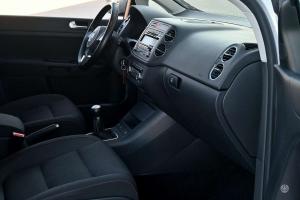 Grey Volkswagen Golf Plus 2010 in Kretinga, with an engine capacity of 1.60 L and mileage of 164 thousand km for 4099 €, photo 21 on AUTOMOTO.COM.LV