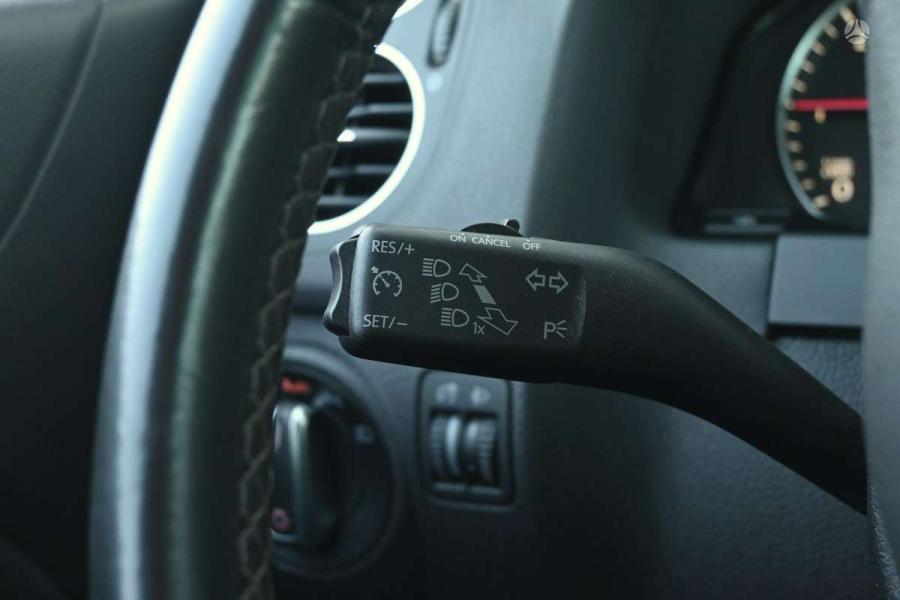 Grey Volkswagen Golf Plus 2010 in Kretinga, with an engine capacity of 1.60 L and mileage of 164 thousand km for 4099 €, photo 27 on AUTOMOTO.COM.LV