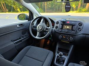 Pelēks Volkswagen Golf Plus 2010 Klaipėda, ar dzinēja tilpumu 1.60 L un nobraukumu 231 tūkst. km par 3750 €, foto 9 vietnē AUTOMOTO.COM.LV