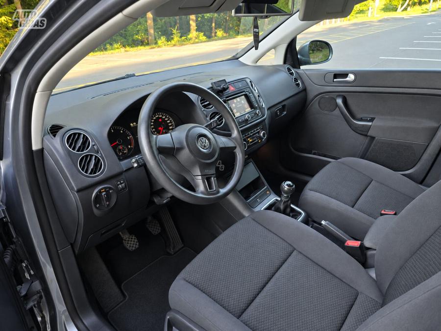 Pelēks Volkswagen Golf Plus 2010 Klaipėda, ar dzinēja tilpumu 1.60 L un nobraukumu 231 tūkst. km par 3750 €, foto 10 vietnē AUTOMOTO.COM.LV