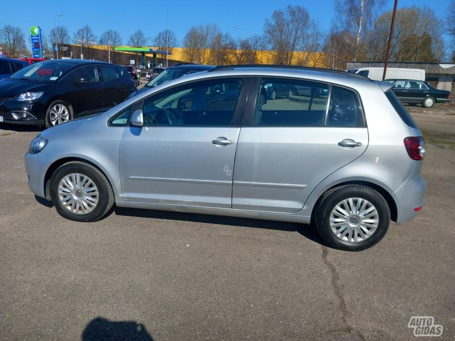 Pelēks Volkswagen Golf Plus 2011 Klaipėda, ar dzinēja tilpumu 1.60 L un nobraukumu 237 tūkst. km par 4400 €, foto 5 vietnē AUTOMOTO.COM.LV
