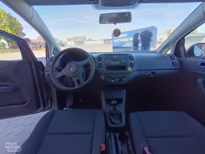 Grey Volkswagen Golf Plus 2011 in Kretinga, with an engine capacity of 1.40 L and mileage of 194 thousand km for 4550 €, photo 13 on AUTOMOTO.COM.LV