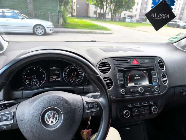 Pelēks Volkswagen Golf Plus 2011 Panevēža, ar dzinēja tilpumu 1.60 L un nobraukumu 233 tūkst. km par 4300 €, foto 6 vietnē AUTOMOTO.COM.LV