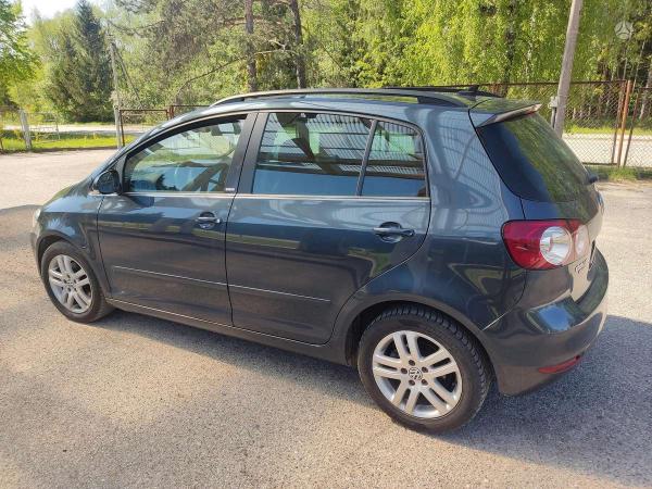Pelēks Volkswagen Golf Plus 2011 Utena, ar dzinēja tilpumu 1.60 L un nobraukumu 171 tūkst. km par 4850 €, foto 5 vietnē AUTOMOTO.COM.LV