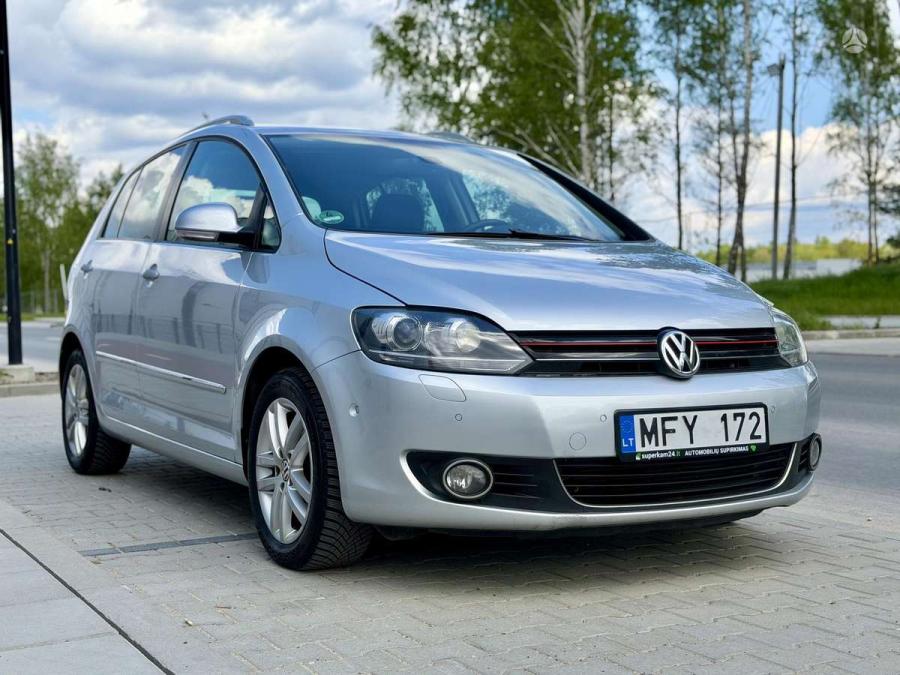 Grey Volkswagen Golf Plus 2011 in Vilnius, with an engine capacity of 1.39 L and mileage of 261 thousand km for 5250 €, photo 5 on AUTOMOTO.COM.LV