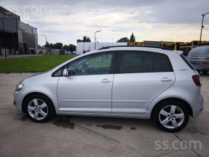 Pelēks Volkswagen Golf Plus 2011 Liepāja, ar dzinēja tilpumu 1.60 L un nobraukumu 281 tūkst. km par 4800 €, foto 9 vietnē AUTOMOTO.COM.LV