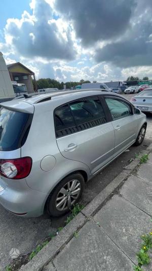 Pelēks Volkswagen Golf Plus 2011 Kauņa, ar dzinēja tilpumu 1.39 L un nobraukumu 199 tūkst. km par 3200 €, foto 3 vietnē AUTOMOTO.COM.LV