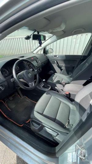Pelēks Volkswagen Golf Plus 2011 Kauņa, ar dzinēja tilpumu 1.39 L un nobraukumu 199 tūkst. km par 3200 €, foto 7 vietnē AUTOMOTO.COM.LV
