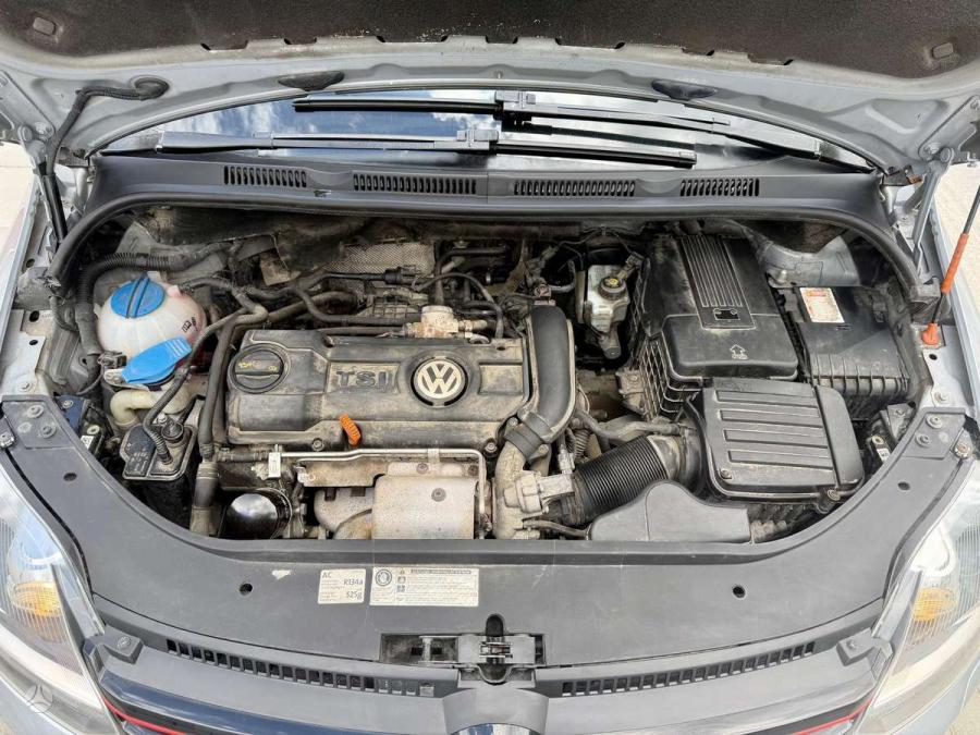 Pelēks Volkswagen Golf Plus 2011 Viļņa, ar dzinēja tilpumu 1.40 L un nobraukumu 261 tūkst. km par 5250 €, foto 40 vietnē AUTOMOTO.COM.LV