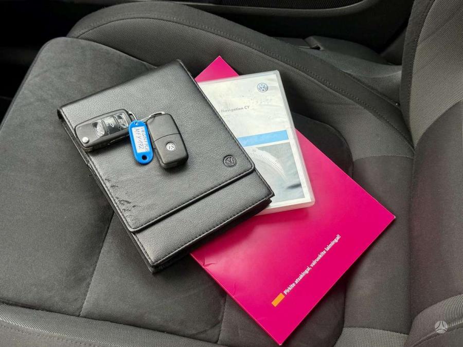 Pelēks Volkswagen Golf Plus 2011 Viļņa, ar dzinēja tilpumu 1.40 L un nobraukumu 261 tūkst. km par 5250 €, foto 42 vietnē AUTOMOTO.COM.LV