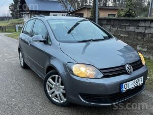 Pelēks Volkswagen Golf Plus 2012 Valmiera, ar dzinēja tilpumu 1.60 L un nobraukumu 285 tūkst. km par 3700 €, foto 6 vietnē AUTOMOTO.COM.LV