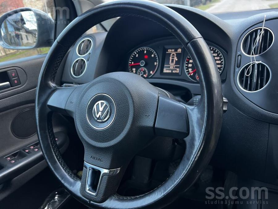 Pelēks Volkswagen Golf Plus 2012 Valmiera, ar dzinēja tilpumu 1.60 L un nobraukumu 285 tūkst. km par 3700 €, foto 18 vietnē AUTOMOTO.COM.LV