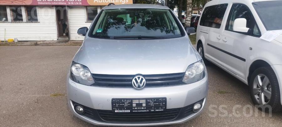 Grey Volkswagen Golf Plus 2012 in Riga, with an engine capacity of 1.20 L and mileage of 0 thousand km for 4900 €, photo 3 on AUTOMOTO.COM.LV