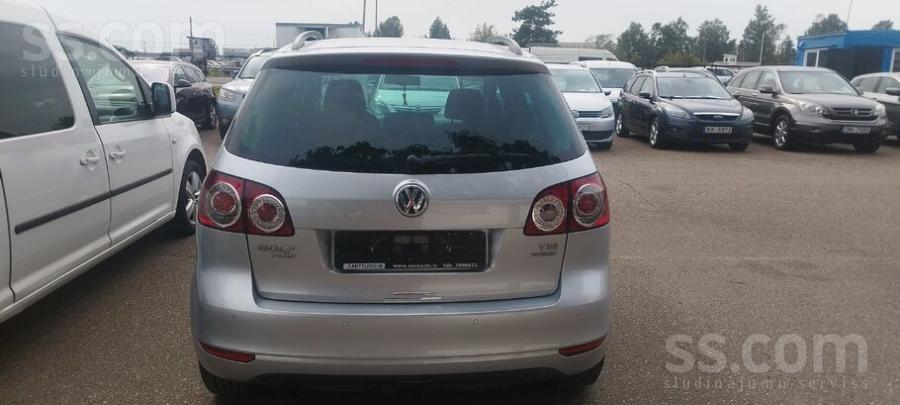 Grey Volkswagen Golf Plus 2012 in Riga, with an engine capacity of 1.20 L and mileage of 0 thousand km for 4900 €, photo 7 on AUTOMOTO.COM.LV