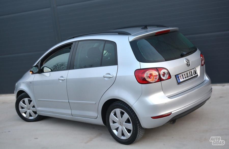 Pelēks Volkswagen Golf Plus 2012 Klaipėda, ar dzinēja tilpumu 1.60 L un nobraukumu 255 tūkst. km par 4550 €, foto 3 vietnē AUTOMOTO.COM.LV
