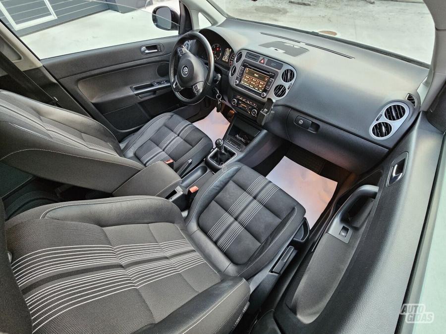 Pelēks Volkswagen Golf Plus 2012 Klaipėda, ar dzinēja tilpumu 1.60 L un nobraukumu 255 tūkst. km par 4550 €, foto 17 vietnē AUTOMOTO.COM.LV