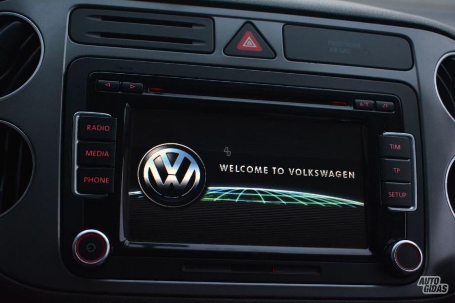 Pelēks Volkswagen Golf Plus 2012 Klaipėda, ar dzinēja tilpumu 1.60 L un nobraukumu 255 tūkst. km par 4550 €, foto 21 vietnē AUTOMOTO.COM.LV