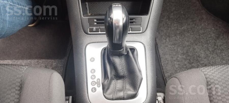 Pelēks Volkswagen Golf Plus 2012 Rīga, ar dzinēja tilpumu 1.20 L un nobraukumu 0 tūkst. km par 6100 €, foto 14 vietnē AUTOMOTO.COM.LV