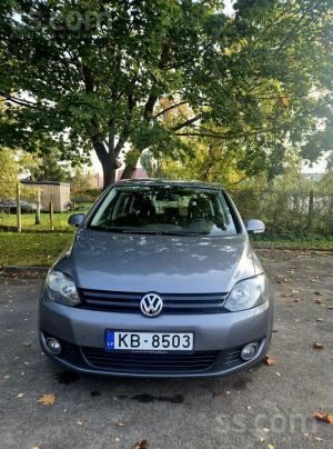 Grey Volkswagen Golf Plus 2012 in Jekabpils, with an engine capacity of 1.60 L and mileage of 224 thousand km for 4200 €, photo 4 on AUTOMOTO.COM.LV
