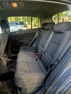 Grey Volkswagen Golf Plus 2012 in Jekabpils, with an engine capacity of 1.60 L and mileage of 224 thousand km for 4200 €, photo 8 on AUTOMOTO.COM.LV