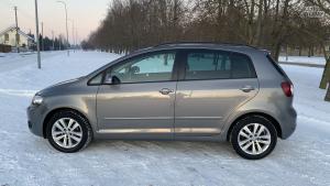 Pelēks Volkswagen Golf Plus 2013 Vilkaviškis, ar dzinēja tilpumu 1.60 L un nobraukumu 324 tūkst. km par 3999 €, foto 3 vietnē AUTOMOTO.COM.LV