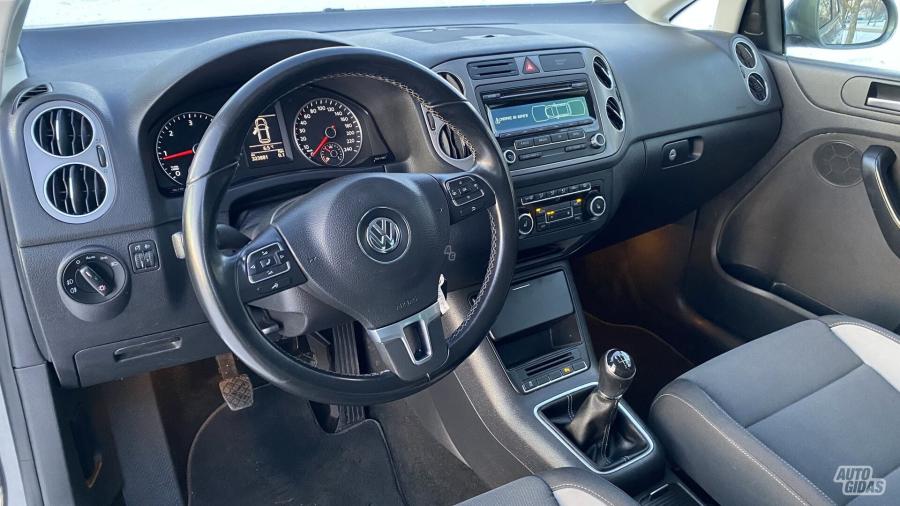 Pelēks Volkswagen Golf Plus 2013 Vilkaviškis, ar dzinēja tilpumu 1.60 L un nobraukumu 324 tūkst. km par 3999 €, foto 21 vietnē AUTOMOTO.COM.LV