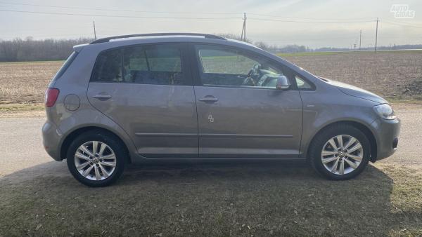 Серый Фольксваген Гольф Плюс 2013 в Вилкавишкис, объемом двигателя 1.60 л и пробегом 323 тыс. км за 3750 €, фото 7 на AUTOMOTO.COM.LV