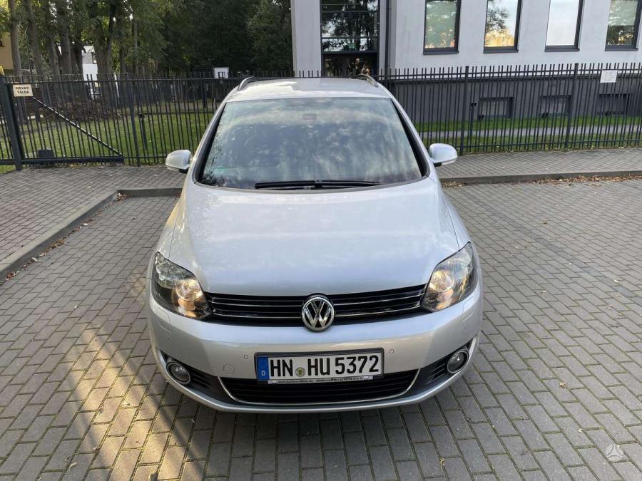 Grey Volkswagen Golf Plus 2013 in Kaunas, with an engine capacity of 1.60 L and mileage of 101 thousand km for 6590 €, photo 4 on AUTOMOTO.COM.LV