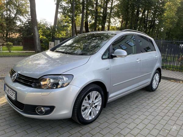 Volkswagen Golf Plus 2013 in Kaunas on AUTOMOTO.COM.LV Grey Volkswagen Golf Plus 2013 in Kaunas, with an engine capacity of 1.60 L and mileage of 101 thousand km for 6590 €, photo 9 on AUTOMOTO.COM.LV