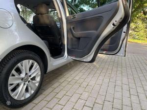 Grey Volkswagen Golf Plus 2013 in Kaunas, with an engine capacity of 1.60 L and mileage of 101 thousand km for 6590 €, photo 13 on AUTOMOTO.COM.LV