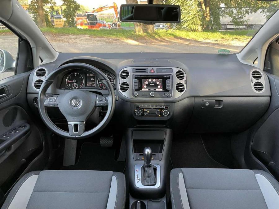 Grey Volkswagen Golf Plus 2013 in Kaunas, with an engine capacity of 1.60 L and mileage of 101 thousand km for 6590 €, photo 15 on AUTOMOTO.COM.LV