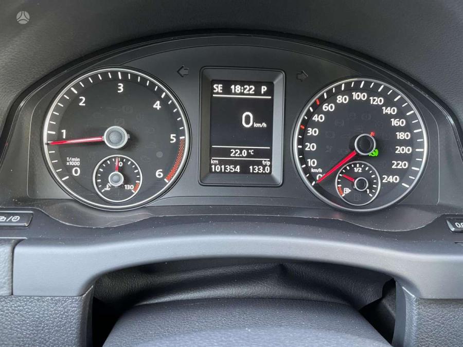 Grey Volkswagen Golf Plus 2013 in Kaunas, with an engine capacity of 1.60 L and mileage of 101 thousand km for 6590 €, photo 20 on AUTOMOTO.COM.LV