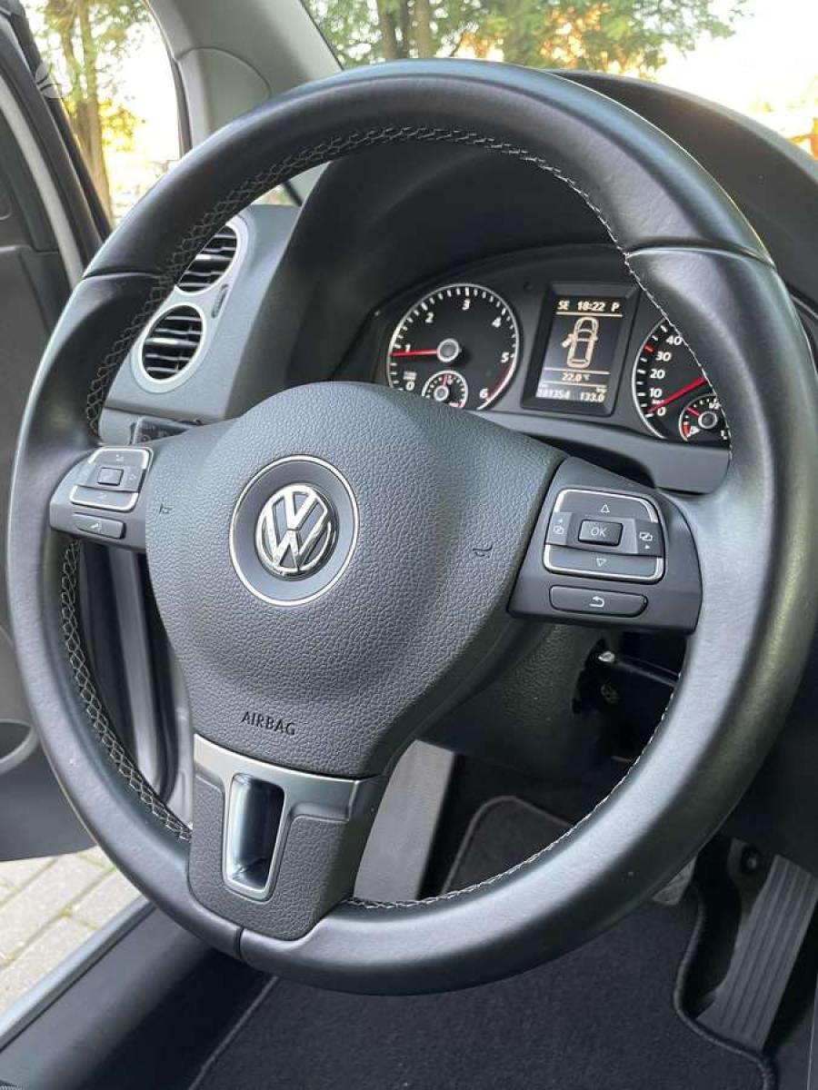 Grey Volkswagen Golf Plus 2013 in Kaunas, with an engine capacity of 1.60 L and mileage of 101 thousand km for 6590 €, photo 21 on AUTOMOTO.COM.LV