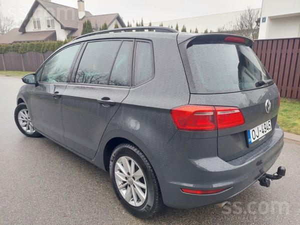 Grey Volkswagen Golf Plus 2015 in Riga, with an engine capacity of 1.60 L and mileage of 0 thousand km for 7195 €, photo 8 on AUTOMOTO.COM.LV