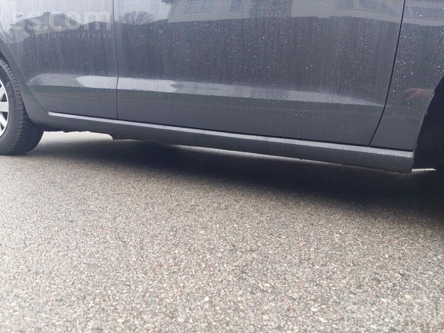 Grey Volkswagen Golf Plus 2015 in Riga, with an engine capacity of 1.60 L and mileage of 0 thousand km for 6995 €, photo 5 on AUTOMOTO.COM.LV