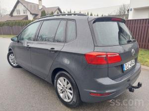 Grey Volkswagen Golf Plus 2015 in Riga, with an engine capacity of 1.60 L and mileage of 0 thousand km for 6995 €, photo 9 on AUTOMOTO.COM.LV