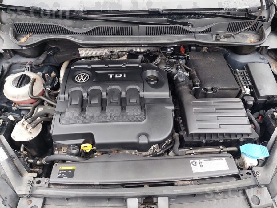 Grey Volkswagen Golf Plus 2015 in Riga, with an engine capacity of 1.60 L and mileage of 0 thousand km for 6995 €, photo 28 on AUTOMOTO.COM.LV