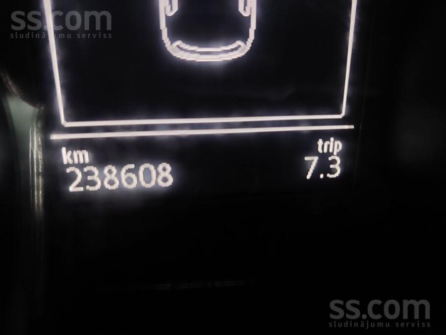 Grey Volkswagen Golf Plus 2015 in Riga, with an engine capacity of 1.60 L and mileage of 0 thousand km for 6995 €, photo 29 on AUTOMOTO.COM.LV
