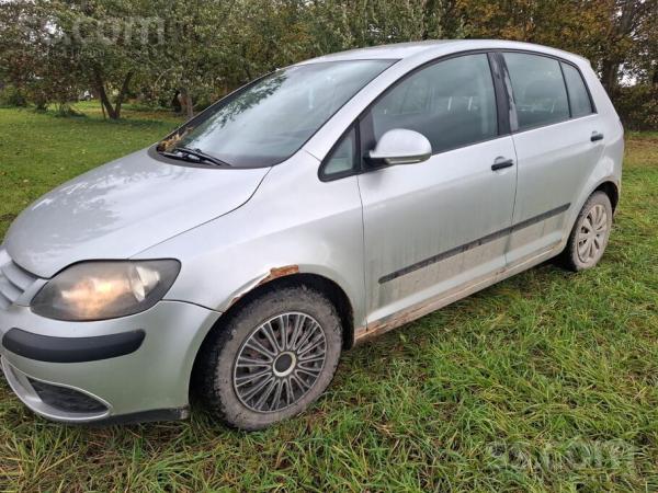 Grey Volkswagen Golf Plus 2005 in Madona, with an engine capacity of 1.90 L and mileage of 299 thousand km for 900 €, photo 3 on AUTOMOTO.COM.LV