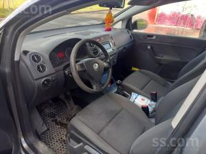Pelēks Volkswagen Golf Plus 2007 Valmiera, ar dzinēja tilpumu 1.60 L un nobraukumu 208 tūkst. km par 1250 €, foto 6 vietnē AUTOMOTO.COM.LV